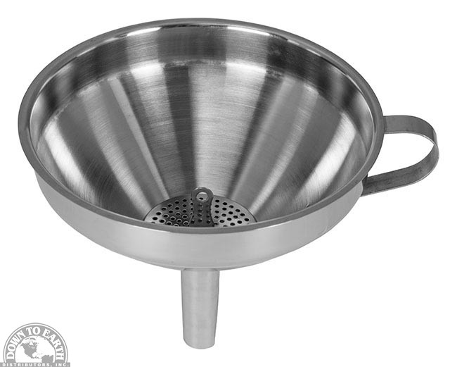 Funnel W/strainer Ss | Down to Earth Distributors Inc.